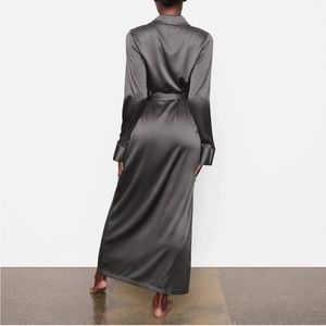 SKIMS | Intimates & Sleepwear | Nwt Skims Long Stretch Silk Robe In ...